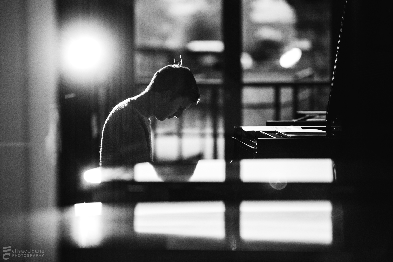 FEATURE: Tom Hewson writes about recording his new solo album Essence ...